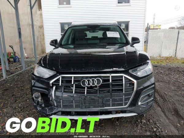Black Audi Q5 2021 in Siauliai, with an engine capacity of 1.98 L and mileage of 96 thousand km for 19800 €, photo 6 on AUTOMOTO.COM.LV