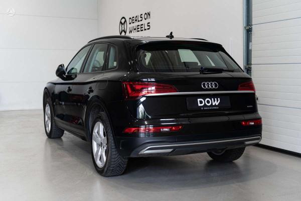 Melns Audi Q5 2021 Viļņa, ar dzinēja tilpumu 1.98 L un nobraukumu 122 tūkst. km par 34900 €, foto 6 vietnē AUTOMOTO.COM.LV