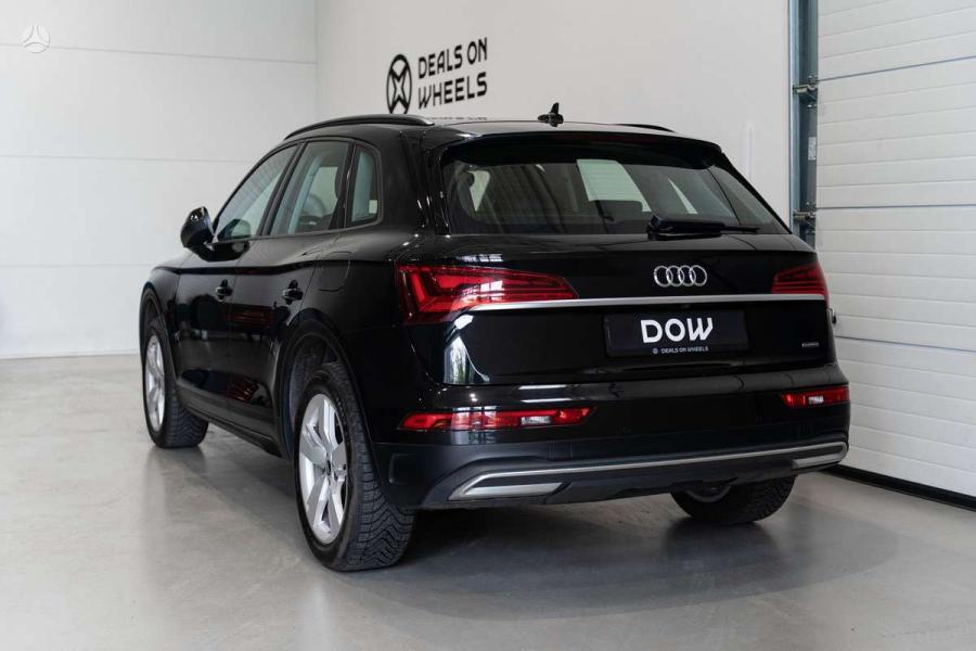 Melns Audi Q5 2021 Viļņa, ar dzinēja tilpumu 1.98 L un nobraukumu 122 tūkst. km par 34900 €, foto 7 vietnē AUTOMOTO.COM.LV