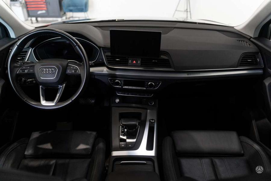 Melns Audi Q5 2021 Viļņa, ar dzinēja tilpumu 1.98 L un nobraukumu 122 tūkst. km par 34900 €, foto 17 vietnē AUTOMOTO.COM.LV