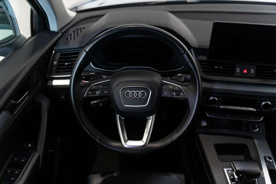 Melns Audi Q5 2021 Viļņa, ar dzinēja tilpumu 1.98 L un nobraukumu 122 tūkst. km par 34900 €, foto 18 vietnē AUTOMOTO.COM.LV