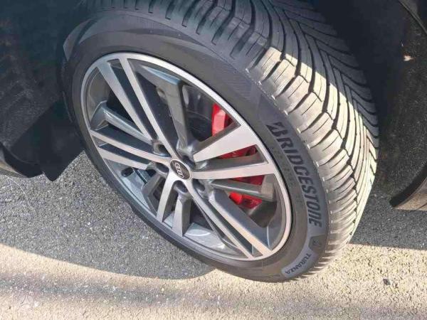 Melns Audi Q5 2021 Viļņa, ar dzinēja tilpumu 1.97 L un nobraukumu 195 tūkst. km par 25300 €, foto 5 vietnē AUTOMOTO.COM.LV