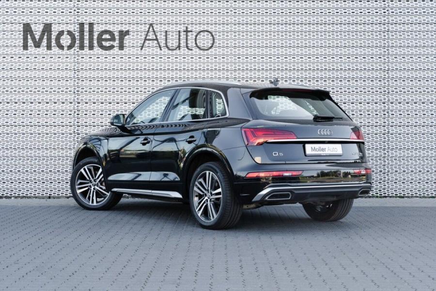 Black Audi Q5 2021 in Marupe, with an engine capacity of 2.00 L and mileage of 116 thousand km for 31400 €, photo 4 on AUTOMOTO.COM.LV