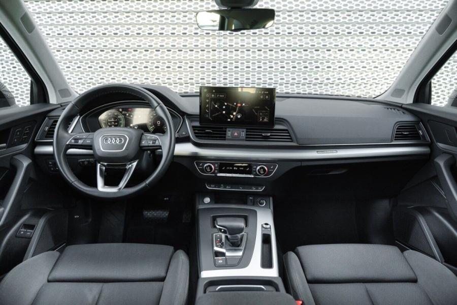 Black Audi Q5 2021 in Marupe, with an engine capacity of 2.00 L and mileage of 116 thousand km for 31400 €, photo 7 on AUTOMOTO.COM.LV