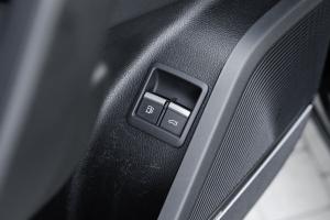 Black Audi Q5 2021 in Marupe, with an engine capacity of 2.00 L and mileage of 116 thousand km for 31400 €, photo 11 on AUTOMOTO.COM.LV