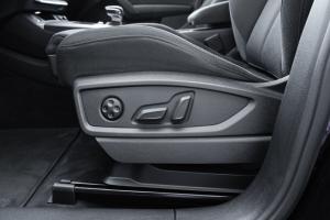 Black Audi Q5 2021 in Marupe, with an engine capacity of 2.00 L and mileage of 116 thousand km for 31400 €, photo 12 on AUTOMOTO.COM.LV