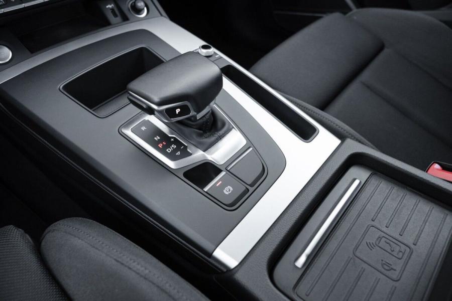 Black Audi Q5 2021 in Marupe, with an engine capacity of 2.00 L and mileage of 116 thousand km for 31400 €, photo 29 on AUTOMOTO.COM.LV