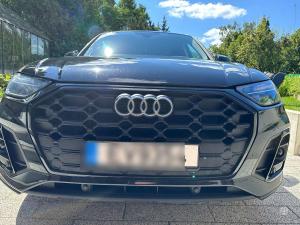 Melns Audi Q5 2021 Viļņa, ar dzinēja tilpumu 1.98 L un nobraukumu 64 tūkst. km par 35300 €, foto 4 vietnē AUTOMOTO.COM.LV