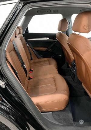 Black Audi Q5 2021 in Kaunas, with an engine capacity of 1.97 L and mileage of 92 thousand km for 27500 €, photo 11 on AUTOMOTO.COM.LV