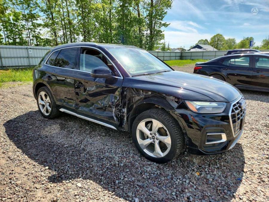Black Audi Q5 2021 in Vilnius, with an engine capacity of 1.98 L and mileage of 77 thousand km for 21175 €, photo 5 on AUTOMOTO.COM.LV