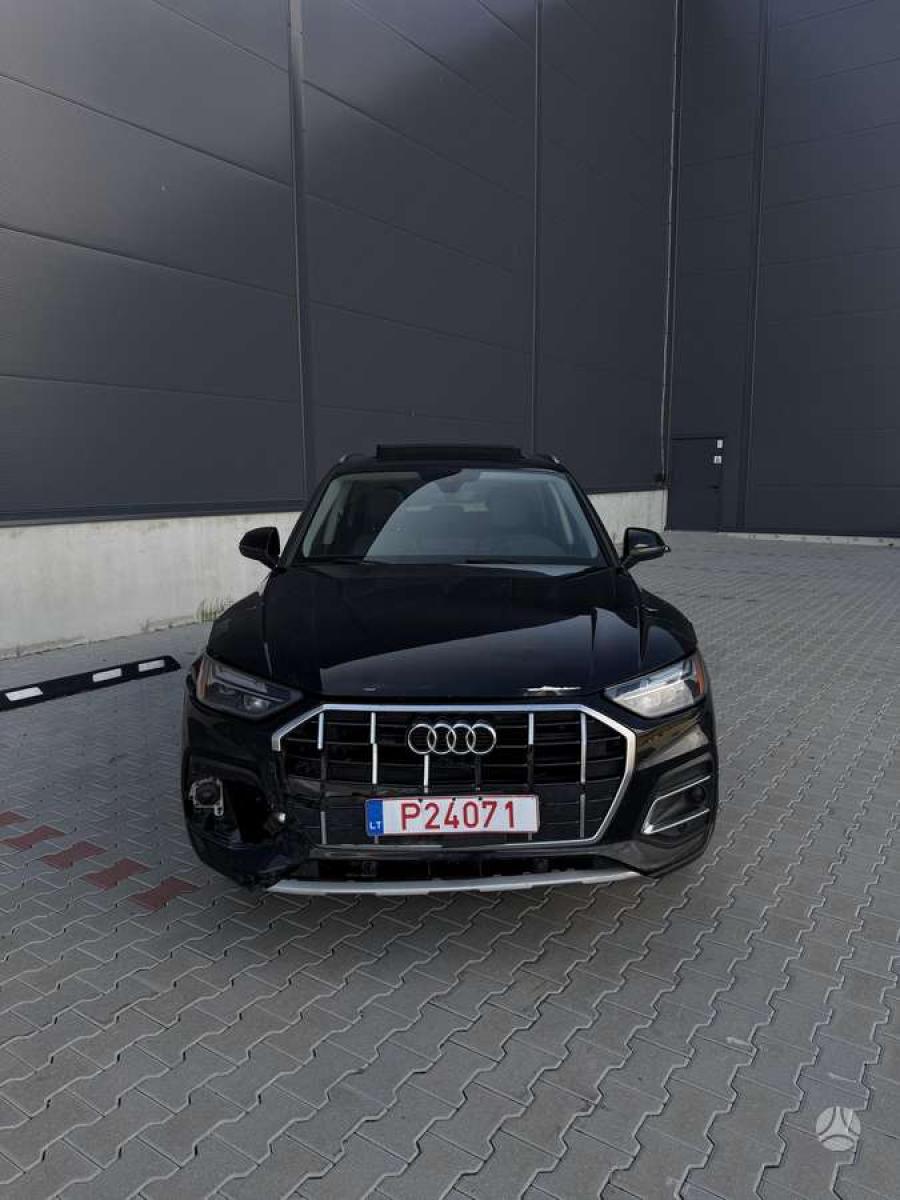 Black Audi Q5 2021 in Siauliai, with an engine capacity of 1.98 L and mileage of 96 thousand km for 19000 €, photo 9 on AUTOMOTO.COM.LV