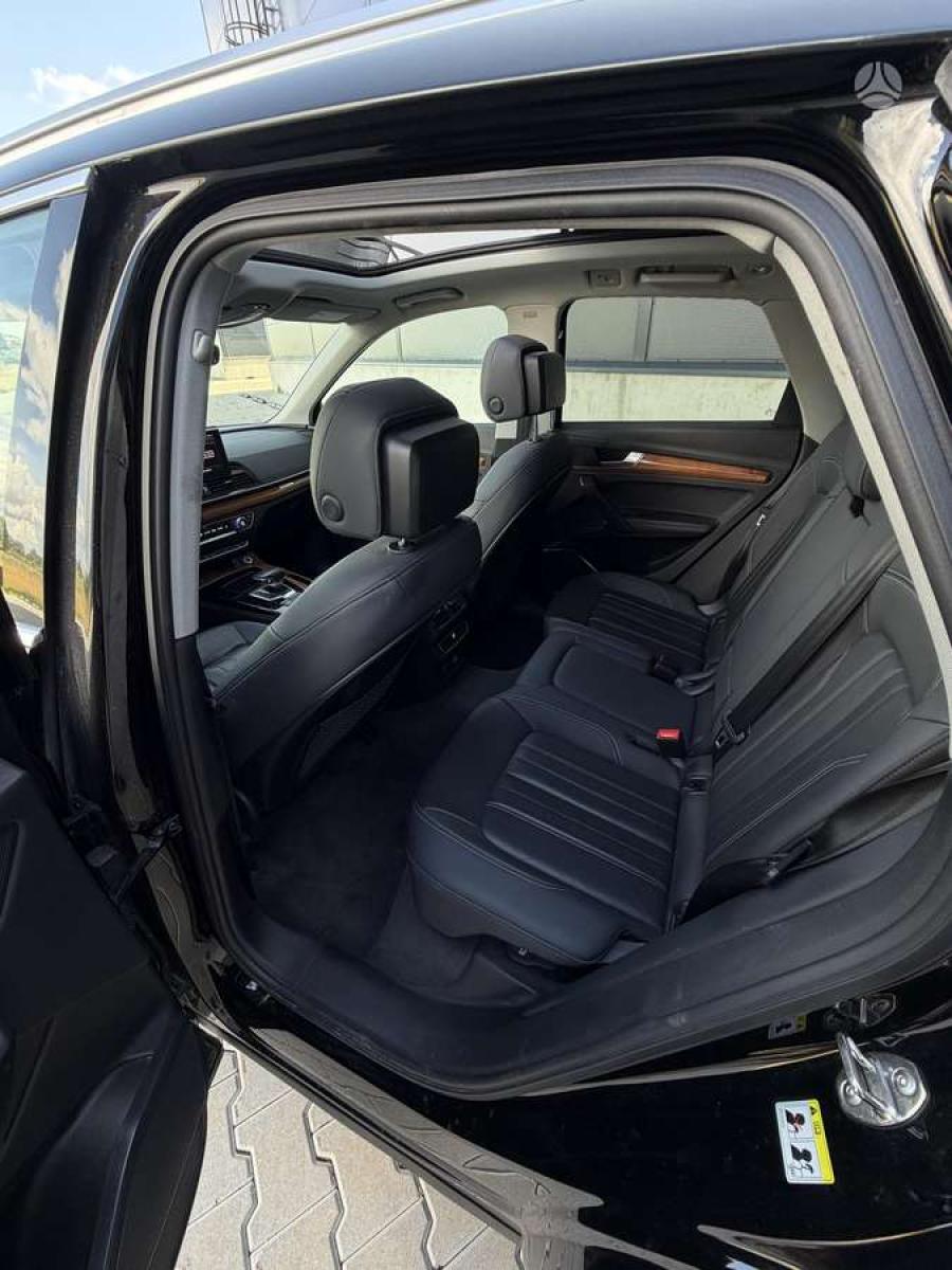 Black Audi Q5 2021 in Siauliai, with an engine capacity of 1.98 L and mileage of 96 thousand km for 19000 €, photo 13 on AUTOMOTO.COM.LV