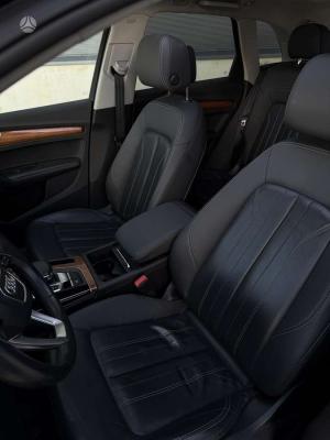 Black Audi Q5 2021 in Siauliai, with an engine capacity of 1.98 L and mileage of 96 thousand km for 19000 €, photo 17 on AUTOMOTO.COM.LV
