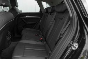 Black Audi Q5 2021 in Vilnius, with an engine capacity of 1.98 L and mileage of 121 thousand km for 30850 €, photo 15 on AUTOMOTO.COM.LV