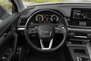 Black Audi Q5 2021 in Vilnius, with an engine capacity of 1.98 L and mileage of 121 thousand km for 30850 €, photo 18 on AUTOMOTO.COM.LV