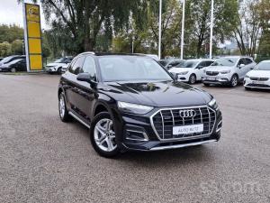 Black Audi Q5 2022 in Riga, with an engine capacity of 2.00 L and mileage of 52 thousand km for 14770 €, photo 2 on AUTOMOTO.COM.LV