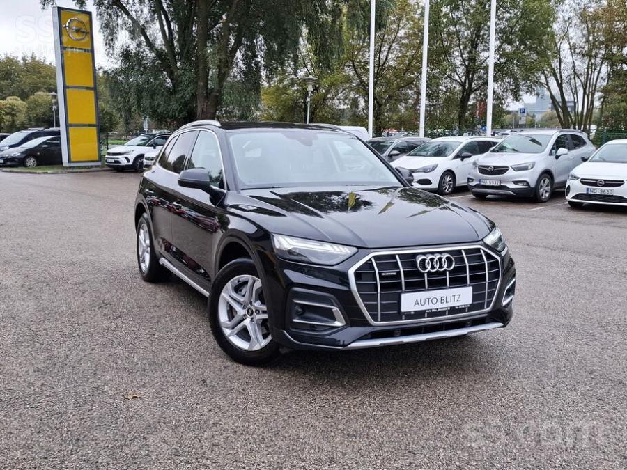 Black Audi Q5 2022 in Riga, with an engine capacity of 2.00 L and mileage of 52 thousand km for 14770 €, photo 2 on AUTOMOTO.COM.LV
