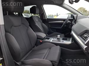 Black Audi Q5 2022 in Riga, with an engine capacity of 2.00 L and mileage of 52 thousand km for 14770 €, photo 9 on AUTOMOTO.COM.LV