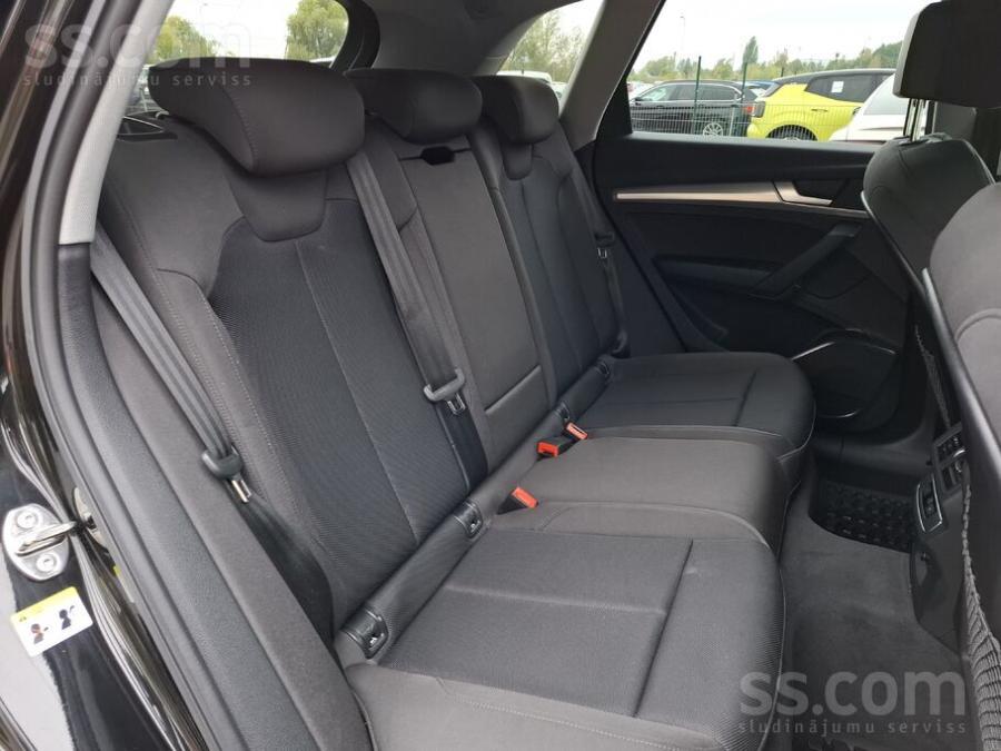 Black Audi Q5 2022 in Riga, with an engine capacity of 2.00 L and mileage of 52 thousand km for 14770 €, photo 10 on AUTOMOTO.COM.LV