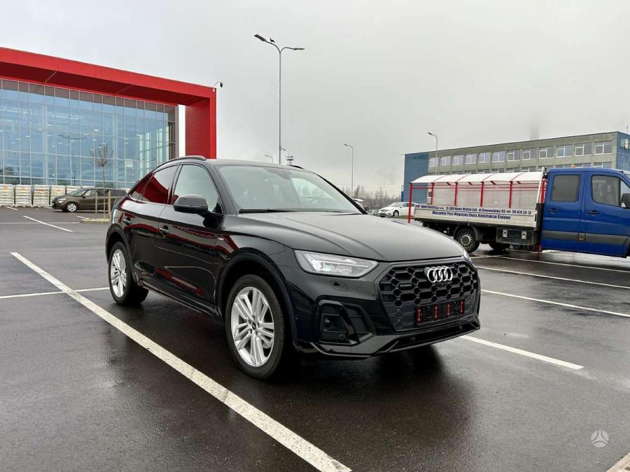 Black Audi Q5 2022 in Kaunas, with an engine capacity of 2.00 L and mileage of 59 thousand km for 36900 €, photo 4 on AUTOMOTO.COM.LV