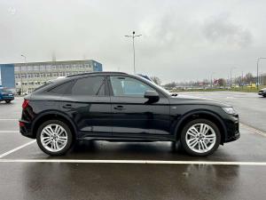 Black Audi Q5 2022 in Kaunas, with an engine capacity of 2.00 L and mileage of 59 thousand km for 36900 €, photo 5 on AUTOMOTO.COM.LV