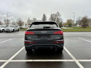 Black Audi Q5 2022 in Kaunas, with an engine capacity of 2.00 L and mileage of 59 thousand km for 36900 €, photo 7 on AUTOMOTO.COM.LV