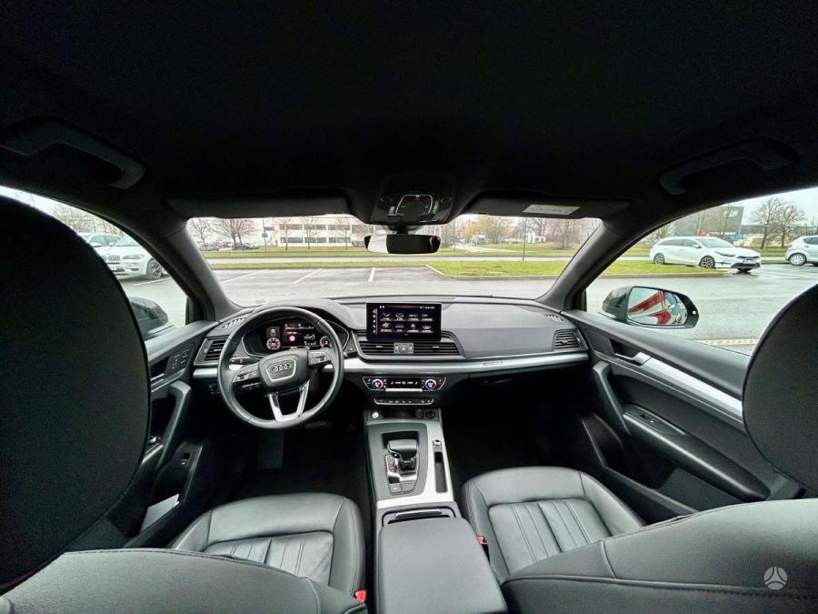Black Audi Q5 2022 in Kaunas, with an engine capacity of 2.00 L and mileage of 59 thousand km for 36900 €, photo 11 on AUTOMOTO.COM.LV
