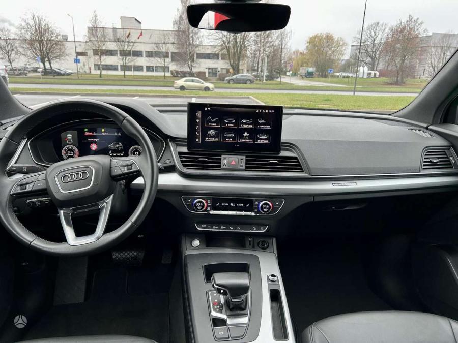 Black Audi Q5 2022 in Kaunas, with an engine capacity of 2.00 L and mileage of 59 thousand km for 36900 €, photo 12 on AUTOMOTO.COM.LV