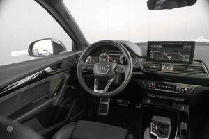 Black Audi Q5 2022 in Vilnius, with an engine capacity of 2.00 L and mileage of 64 thousand km for 39500 €, photo 19 on AUTOMOTO.COM.LV
