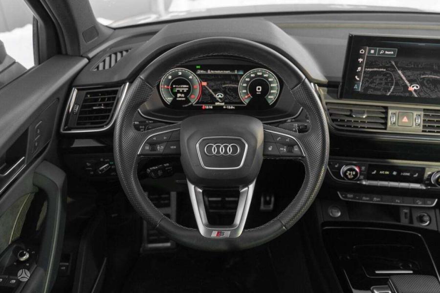 Black Audi Q5 2022 in Vilnius, with an engine capacity of 2.00 L and mileage of 64 thousand km for 39500 €, photo 20 on AUTOMOTO.COM.LV