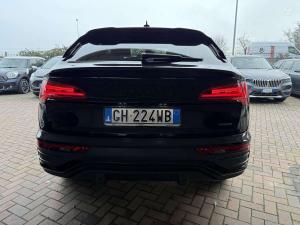 Melns Audi Q5 2022 Šauļi, ar dzinēja tilpumu 2.00 L un nobraukumu 147 tūkst. km par 32500 €, foto 5 vietnē AUTOMOTO.COM.LV
