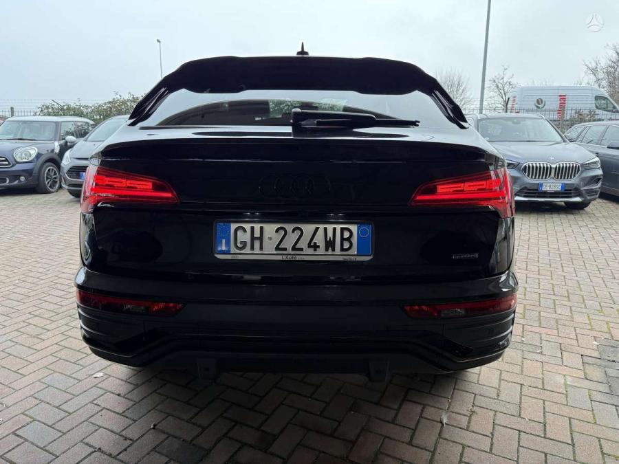 Melns Audi Q5 2022 Šauļi, ar dzinēja tilpumu 2.00 L un nobraukumu 147 tūkst. km par 32500 €, foto 5 vietnē AUTOMOTO.COM.LV
