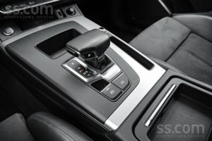 Black Audi Q5 2022 in Riga, with an engine capacity of 2.00 L and mileage of 135 thousand km for 33250 €, photo 25 on AUTOMOTO.COM.LV