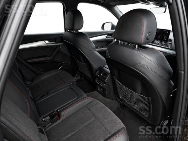Black Audi Q5 2022 in Riga, with an engine capacity of 2.00 L and mileage of 163 thousand km for 31900 €, photo 10 on AUTOMOTO.COM.LV