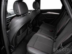 Black Audi Q5 2022 in Riga, with an engine capacity of 2.00 L and mileage of 163 thousand km for 31900 €, photo 12 on AUTOMOTO.COM.LV