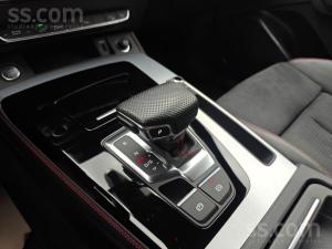 Black Audi Q5 2022 in Riga, with an engine capacity of 2.00 L and mileage of 163 thousand km for 31900 €, photo 14 on AUTOMOTO.COM.LV