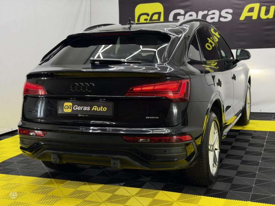 Melns Audi Q5 2022 Viļņa, ar dzinēja tilpumu 1.98 L un nobraukumu 106 tūkst. km par 35990 €, foto 5 vietnē AUTOMOTO.COM.LV