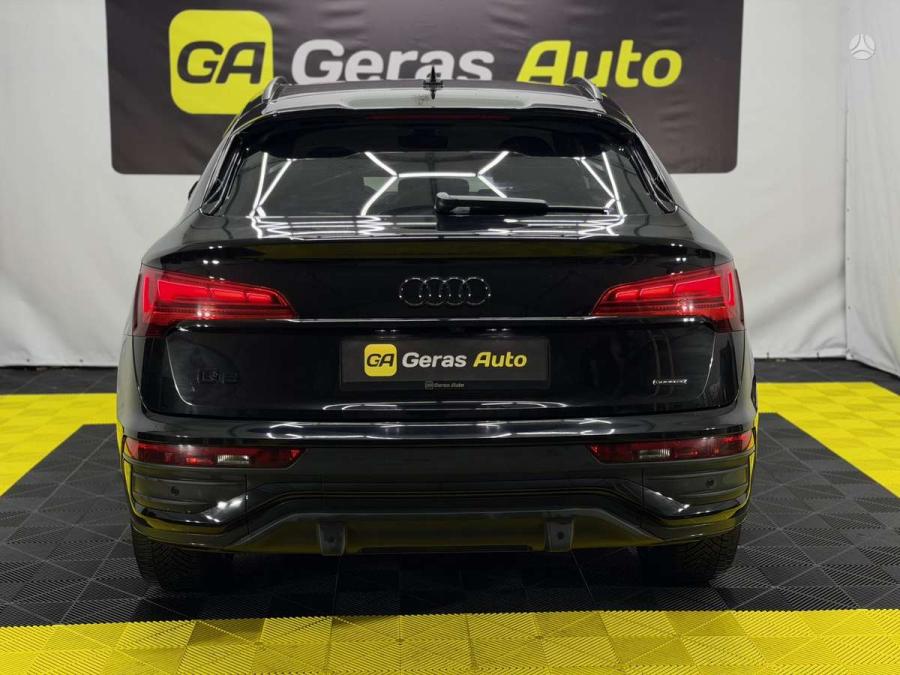 Melns Audi Q5 2022 Viļņa, ar dzinēja tilpumu 1.98 L un nobraukumu 106 tūkst. km par 35990 €, foto 6 vietnē AUTOMOTO.COM.LV