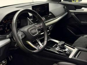 Melns Audi Q5 2022 Viļņa, ar dzinēja tilpumu 1.98 L un nobraukumu 106 tūkst. km par 35990 €, foto 10 vietnē AUTOMOTO.COM.LV