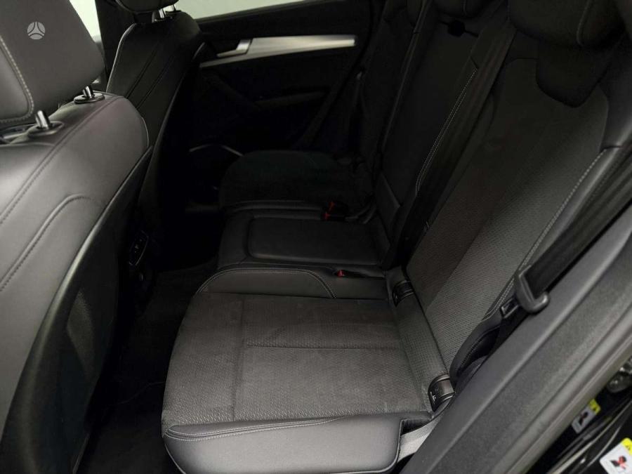 Melns Audi Q5 2022 Viļņa, ar dzinēja tilpumu 1.98 L un nobraukumu 106 tūkst. km par 35990 €, foto 12 vietnē AUTOMOTO.COM.LV