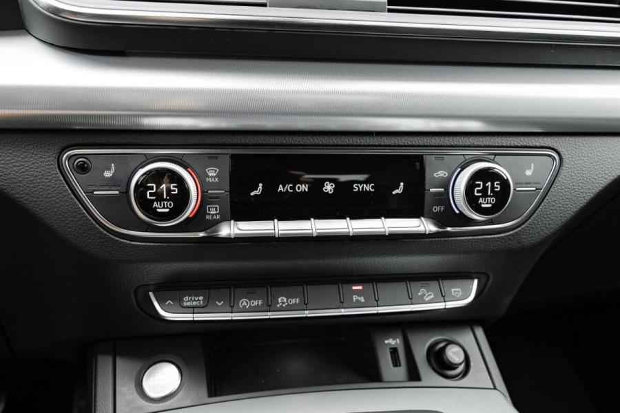 Melns Audi Q5 2022 Mārupe, ar dzinēja tilpumu 2.00 L un nobraukumu 135 tūkst. km par 33250 €, foto 24 vietnē AUTOMOTO.COM.LV