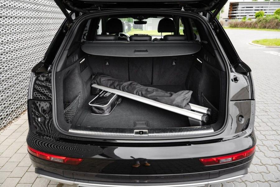 Melns Audi Q5 2022 Mārupe, ar dzinēja tilpumu 2.00 L un nobraukumu 135 tūkst. km par 33250 €, foto 28 vietnē AUTOMOTO.COM.LV
