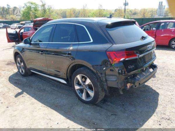 Black Audi Q5 2022 in Klaipeda, with an engine capacity of 2.00 L and mileage of 125 thousand km for 21999 €, photo 3 on AUTOMOTO.COM.LV