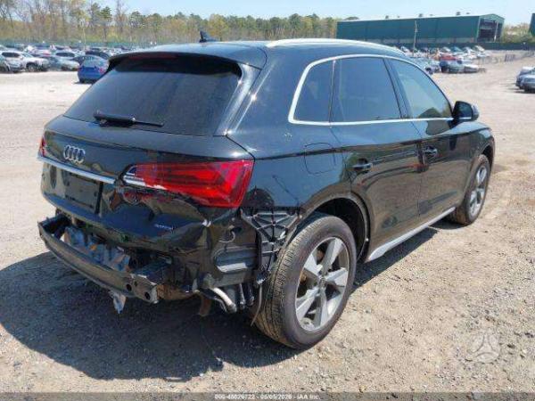 Black Audi Q5 2022 in Klaipeda, with an engine capacity of 2.00 L and mileage of 125 thousand km for 21999 €, photo 4 on AUTOMOTO.COM.LV