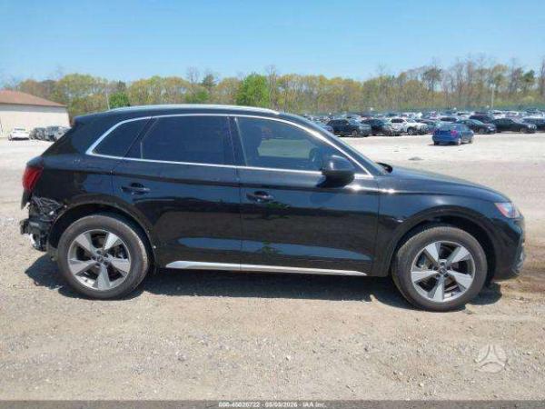 Black Audi Q5 2022 in Klaipeda, with an engine capacity of 2.00 L and mileage of 125 thousand km for 21999 €, photo 8 on AUTOMOTO.COM.LV