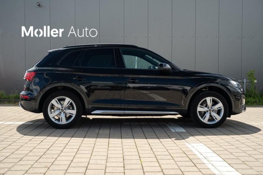 Black Audi Q5 2022 in Vilnius, with an engine capacity of 3.00 L and mileage of 105 thousand km for 37850 €, photo 8 on AUTOMOTO.COM.LV
