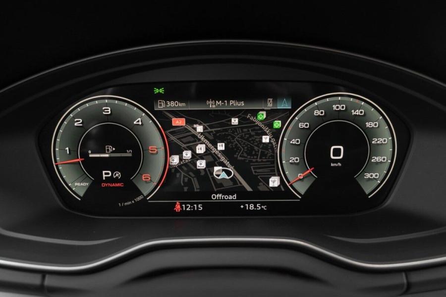 Black Audi Q5 2022 in Vilnius, with an engine capacity of 3.00 L and mileage of 105 thousand km for 37850 €, photo 19 on AUTOMOTO.COM.LV