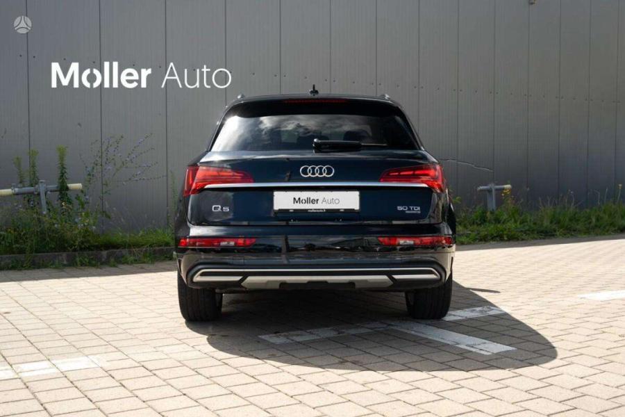 Melns Audi Q5 2022 Viļņa, ar dzinēja tilpumu 3.00 L un nobraukumu 105 tūkst. km par 37850 €, foto 6 vietnē AUTOMOTO.COM.LV