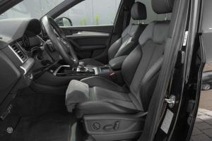 Melns Audi Q5 2022 Viļņa, ar dzinēja tilpumu 3.00 L un nobraukumu 105 tūkst. km par 37850 €, foto 9 vietnē AUTOMOTO.COM.LV