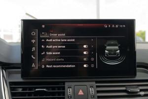 Melns Audi Q5 2022 Viļņa, ar dzinēja tilpumu 3.00 L un nobraukumu 105 tūkst. km par 37850 €, foto 16 vietnē AUTOMOTO.COM.LV